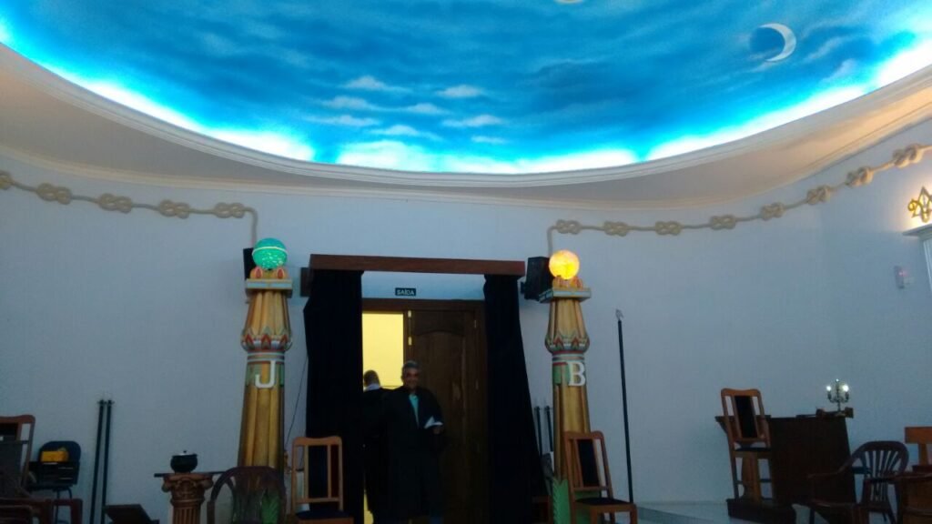 El Templo Masónico: Simbolismo, Diseño y Significado - Logia Leandro N ...